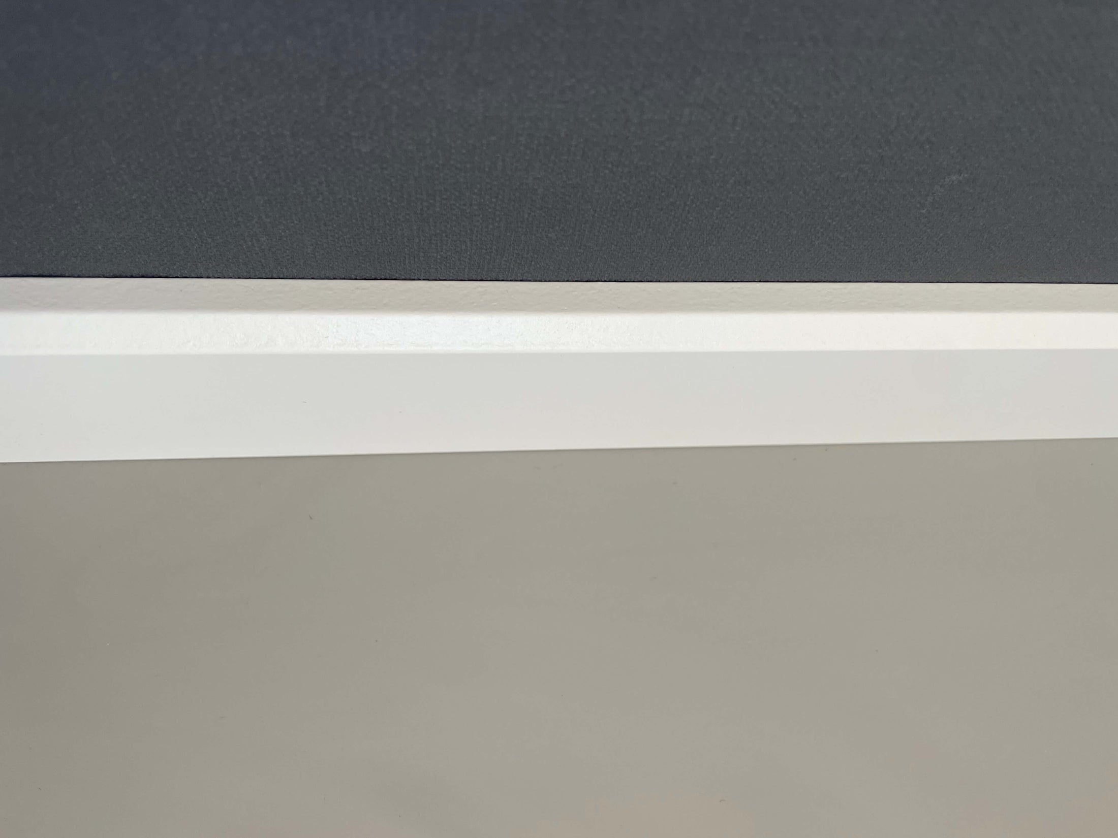 Schuine plint - MDF – houtafwerking.nl